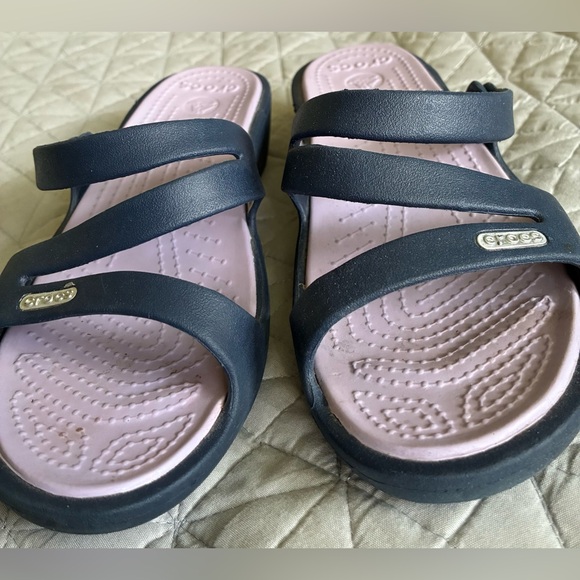 CROCS | Shoes | Crocs Sliden Sandals Size W7 Black Summer Shoes ...